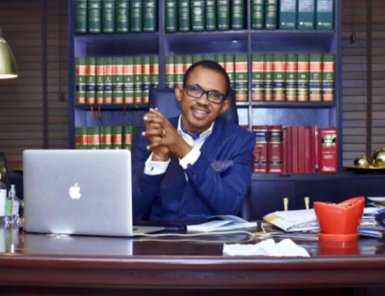 SECURITY AND ROLE OF THE MEDIA IN NIGERIA’S DEMOCRACY -By OLUKAYODE A.